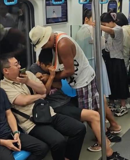 男子地铁图标