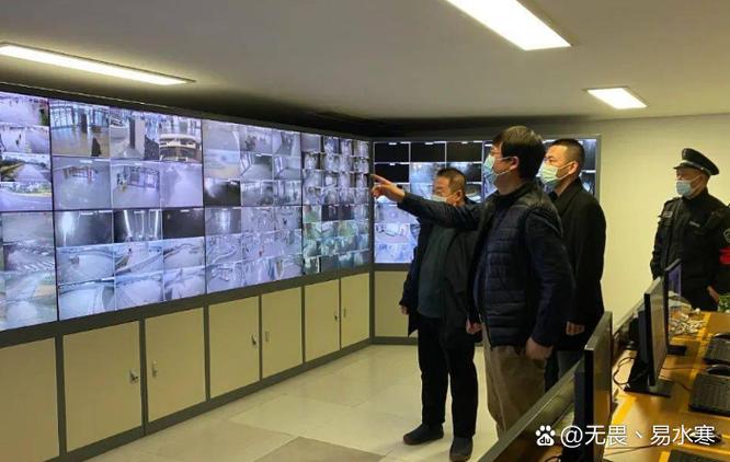 第1展示厅监控室旁边的宝箱