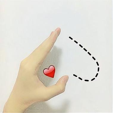 emoji比心手势的表情符号图标