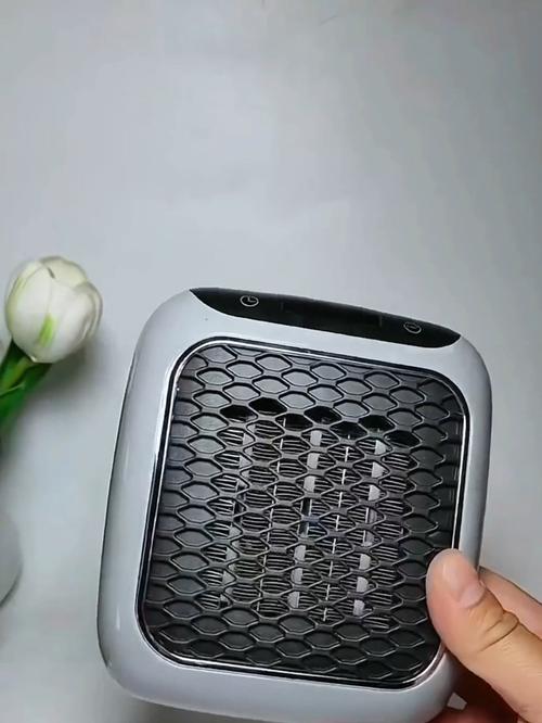 黑科技电暖风图标