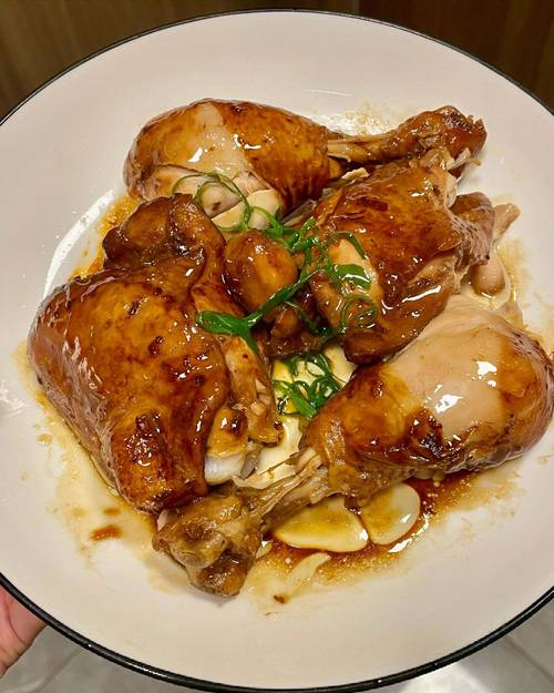 电饭锅焖鸡腿图标