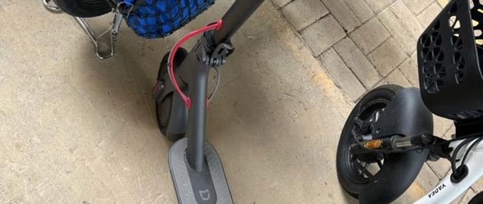 小米滑板车开灯就抖动图标