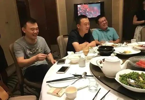 领导请吃饭怎么感谢图标