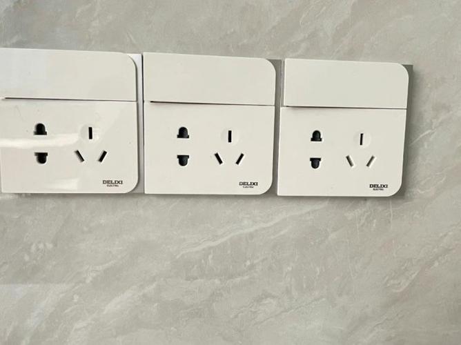 五孔带开关插座