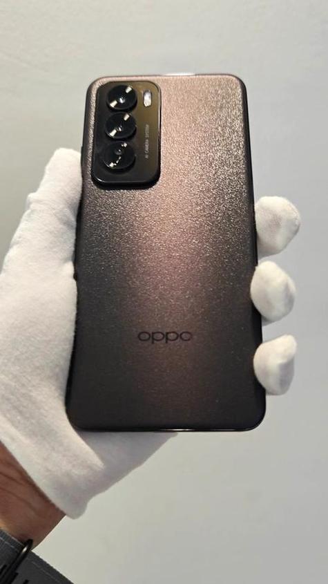 oppo换镜头玻璃多少钱图标