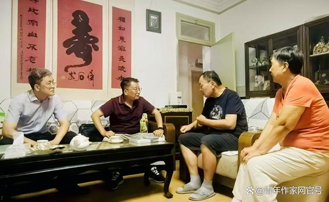 拜访家人美剧在线观看图标