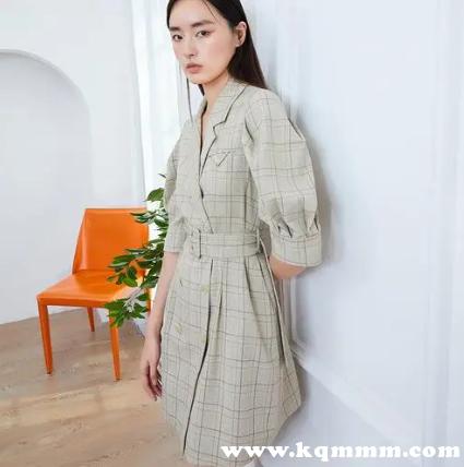 neelly是什么女装品牌图标