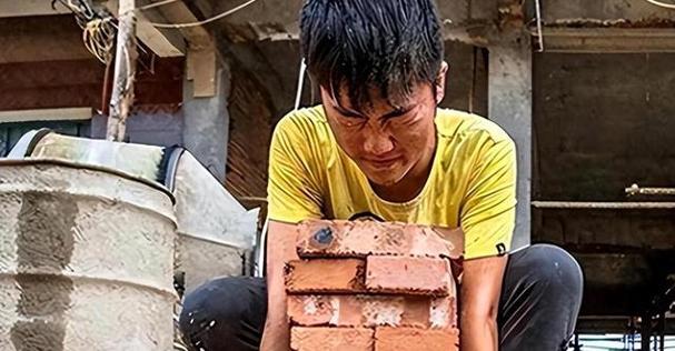 搬砖晓龙截图