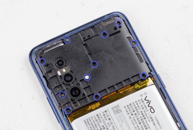 vivo手机后盖拆装视频截图