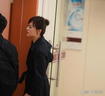 电视被调成黑白怎么调回来图标