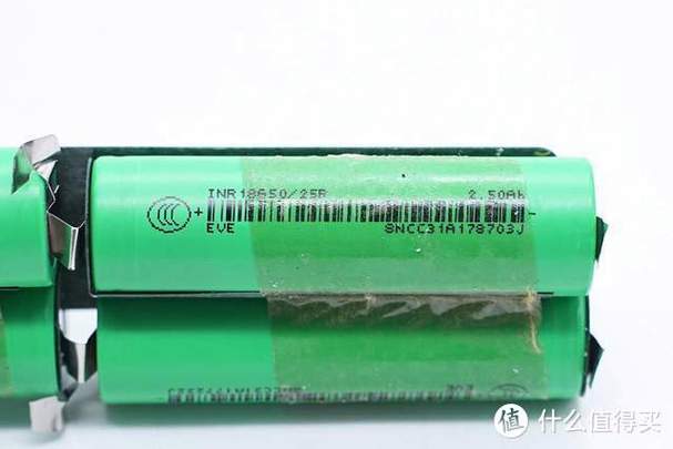 罗马仕充电宝绿色的光是什么图标