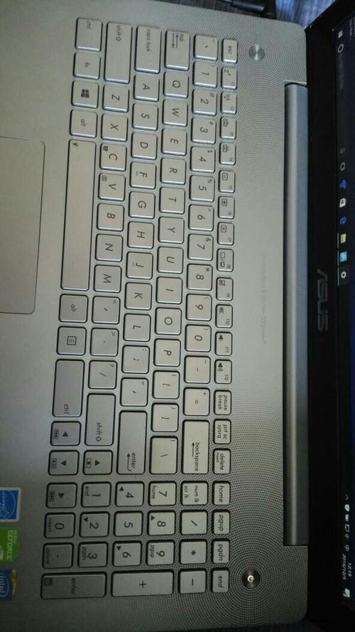 华硕电脑上面的键按不了截图