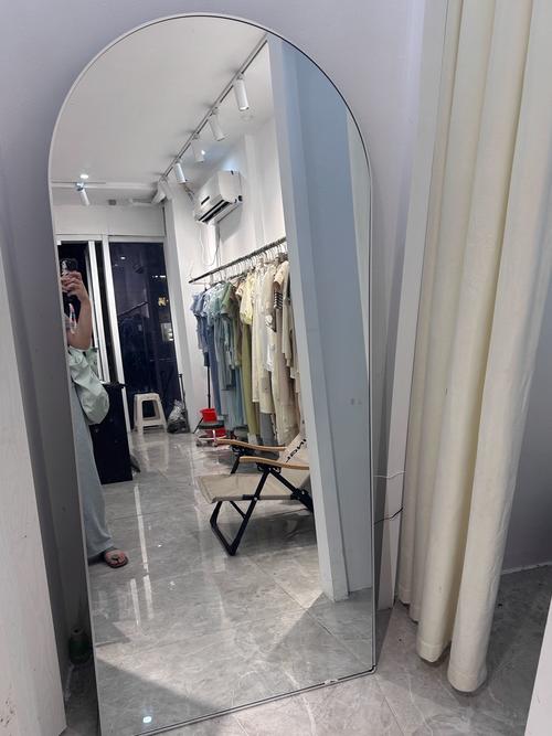 希尔露薇服装店有多少衣服截图