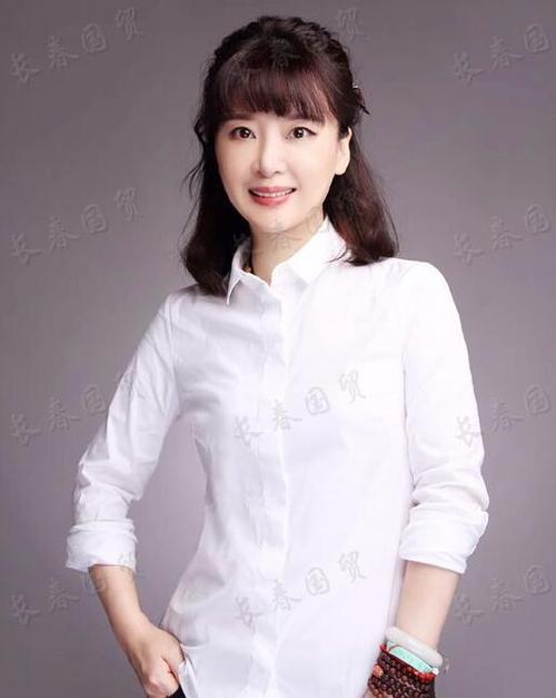 姚嘉全身照图标