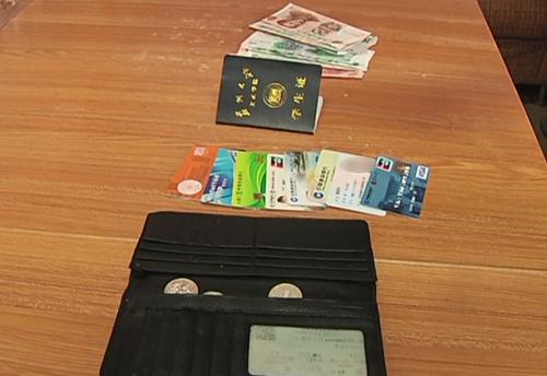 快手极速版的钱突然没有了图标