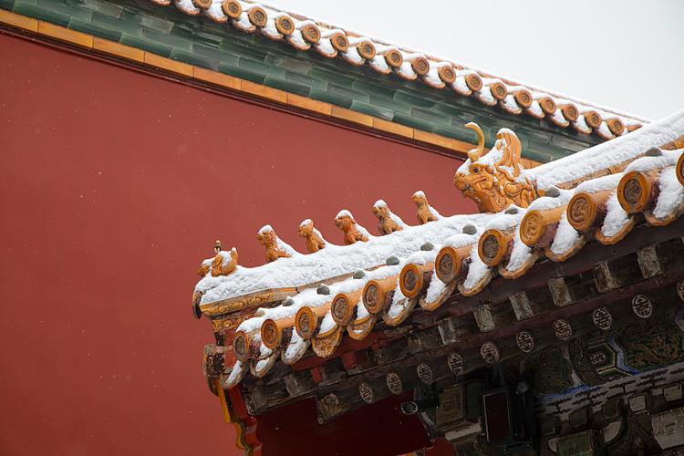 琉璃白雪红墙图标