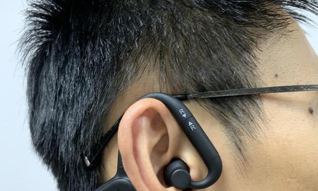 关机之后耳机灯还亮着截图