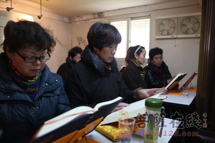 普通人在家怎么念佛图标