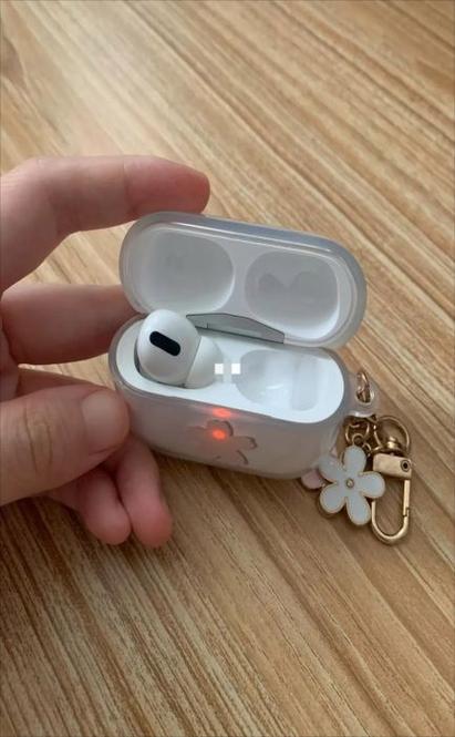 airpods充电时绿色灯闪烁图标