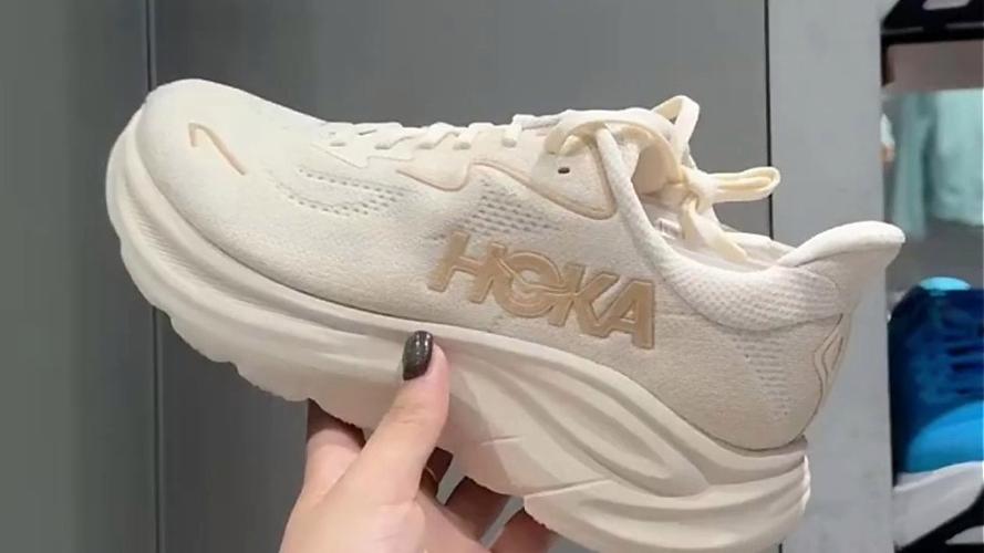 hoka女鞋最建议买的三个系列截图