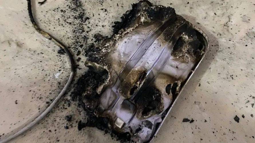 充电宝24小时充电会不会爆炸图标