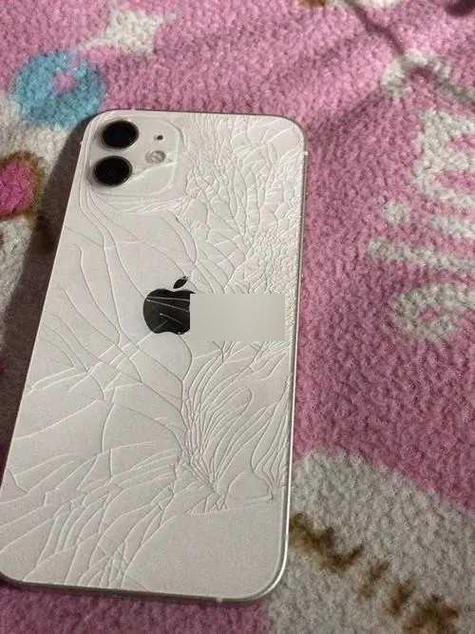 玻璃手机壳碎了补救图标