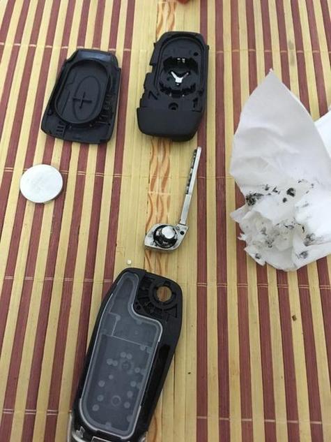汽车遥控钥匙拆解图标