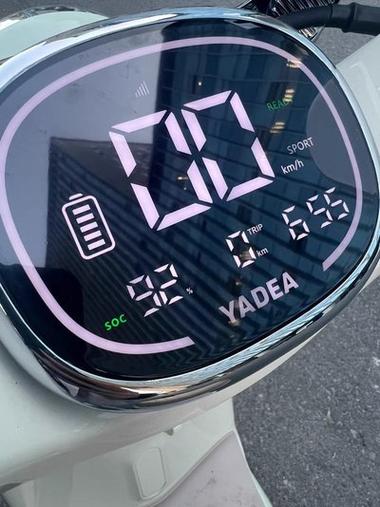 雅迪soc闪烁是什么意思图标