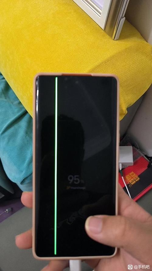 vivo手机屏幕突然有一条绿线游戏截图
