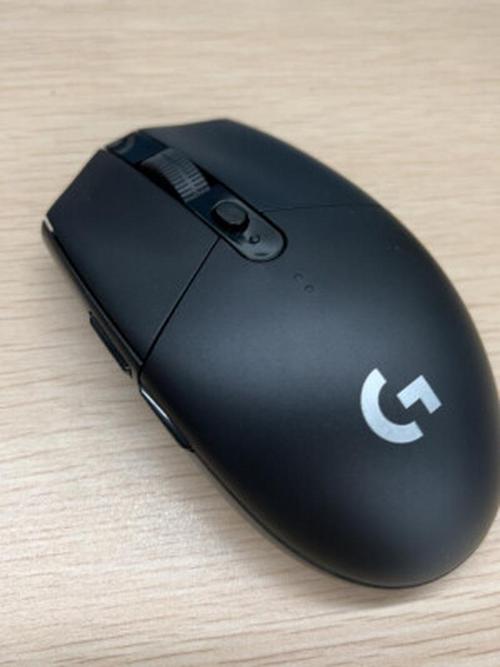 罗技c950与c920对比图标