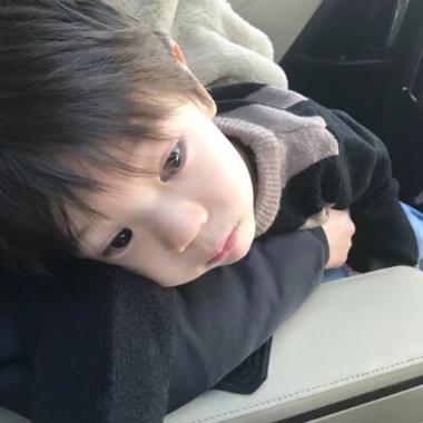 头像小孩男生可爱萌图标