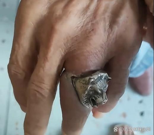 戒指戴不进去了怎么办截图