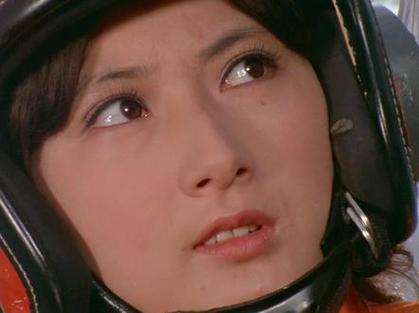 艾斯奥特曼美川被绑起来是哪一集?