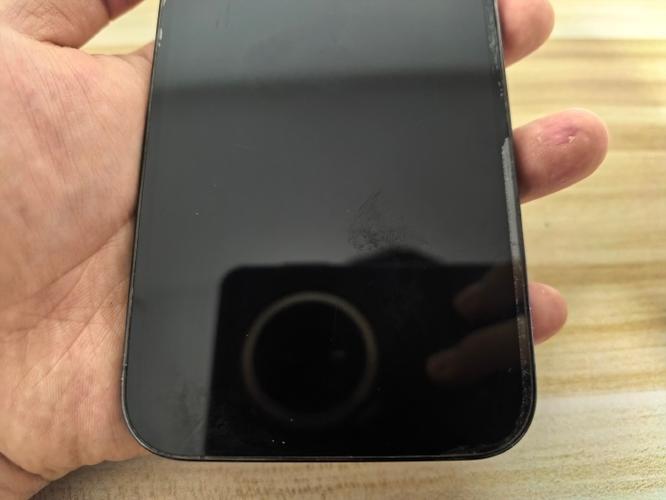 iPhone屏幕左侧出现白边图标