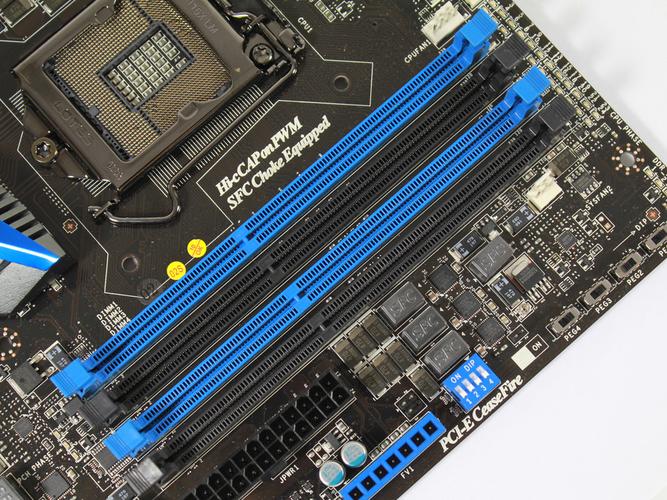 B760m有几个内存插槽图标