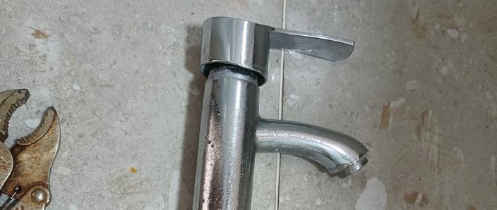 换水龙头图标