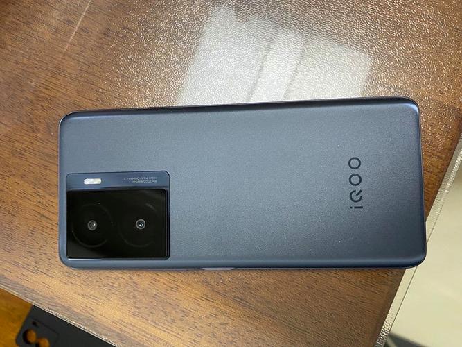 vivoiqoo第一代是什么型号
