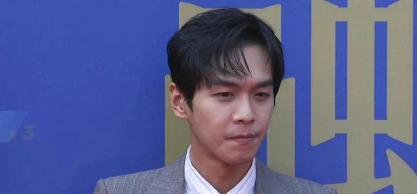 张若昀人物争议图标
