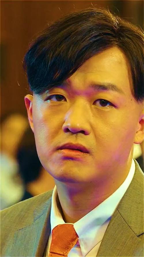 电影大人物的主要演员图标