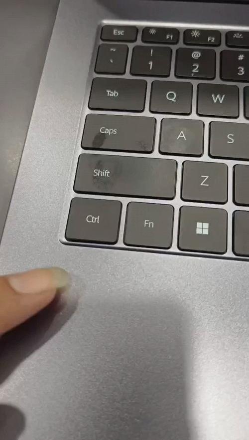 笔记本键帽支架坏了