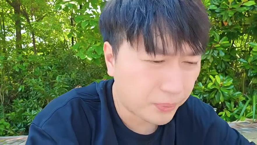 软软roro与小小酷哥图标