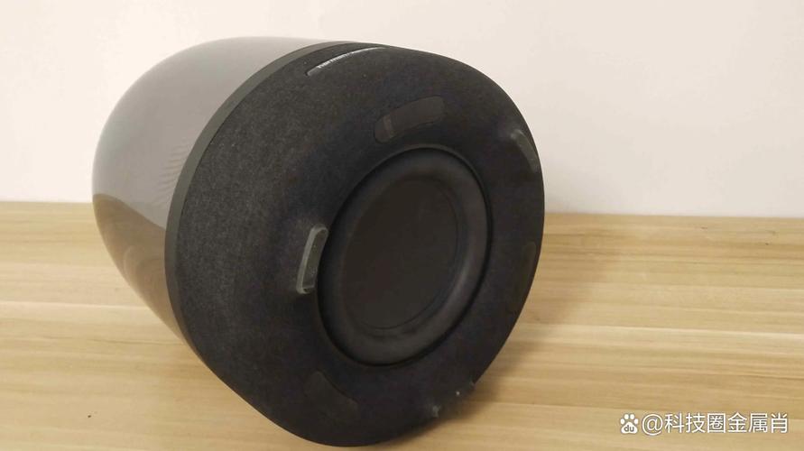 哈曼卡顿琉璃3可以调低音吗图标