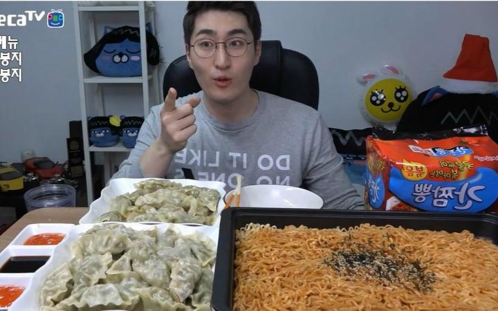 大吃一斤深渊巨火鸡面小说免费阅读截图