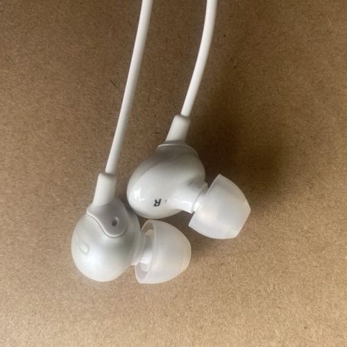 怎么让手机耳机麦克风声音变大