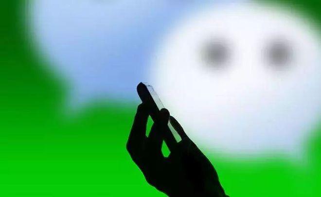 为什么我游戏充值我爸会收到短信