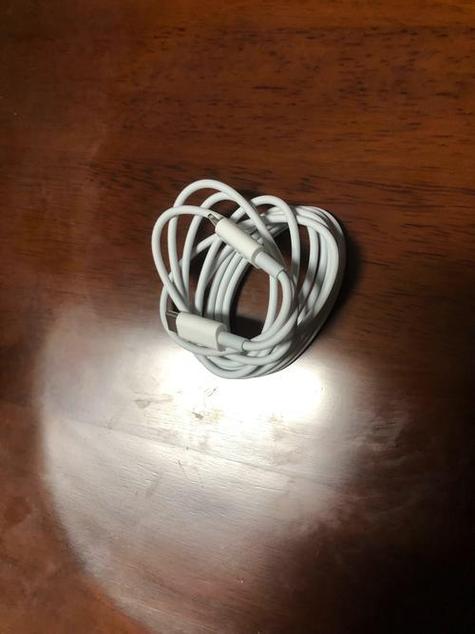 充电线外皮破了危险吗图标