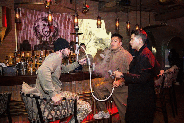 开酒吧图标