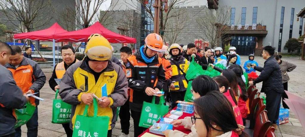 美团专送骑手人工客服截图