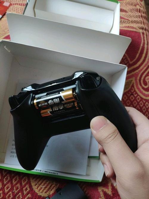 ps4手柄插上不充电图标