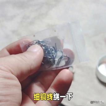 空钩逗钓鲤鱼手法视频截图